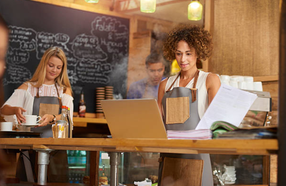 Coffee Crowd - 4 Unique Ways To Make Your Café Stand Out From The ...